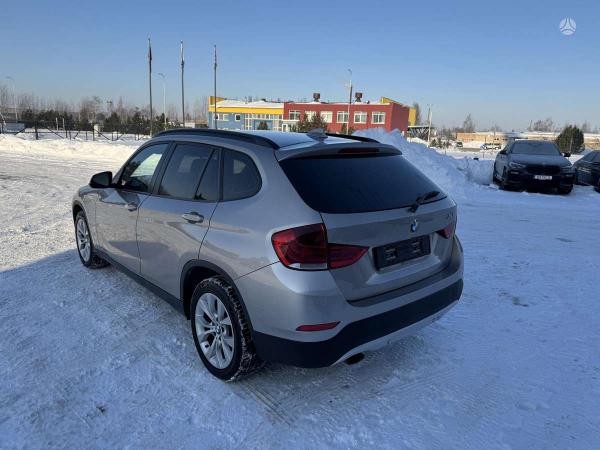 Brown BMW X1 2013 in Telschi, with an engine capacity of 2.00 L and mileage of 231 thousand km for 5999 €, photo 4 on AUTOMOTO.COM.LV