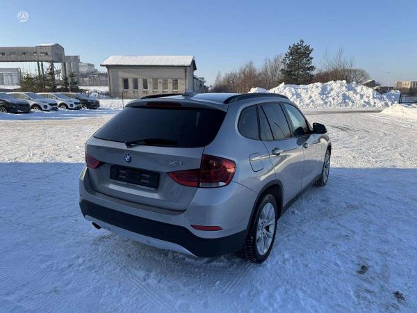 Brown BMW X1 2013 in Telschi, with an engine capacity of 2.00 L and mileage of 231 thousand km for 5999 €, photo 6 on AUTOMOTO.COM.LV