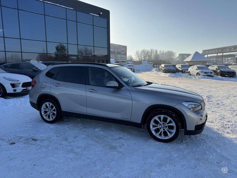 Brown BMW X1 2013 in Telschi, with an engine capacity of 2.00 L and mileage of 231 thousand km for 5999 €, photo 8 on AUTOMOTO.COM.LV