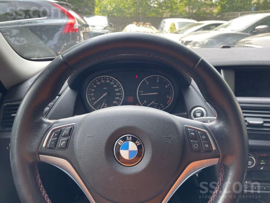 Brown BMW X1 2013 in Riga, with an engine capacity of 2.00 L and mileage of 274 thousand km for 7490 €, photo 21 on AUTOMOTO.COM.LV