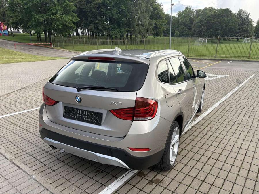 Brūns BMW X1 2013 Marijampole, ar dzinēja tilpumu 2.00 L un nobraukumu 189 tūkst. km par 8500 €, foto 11 vietnē AUTOMOTO.COM.LV