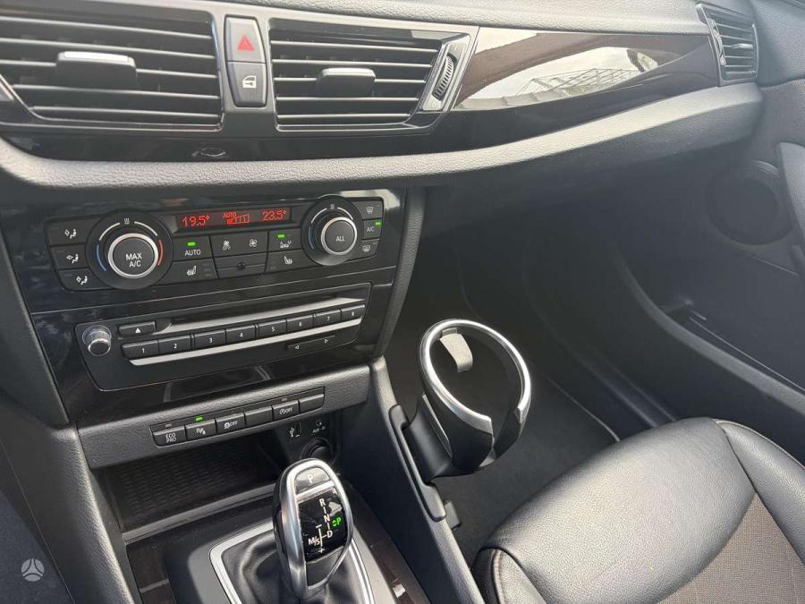 Brūns BMW X1 2013 Marijampole, ar dzinēja tilpumu 2.00 L un nobraukumu 189 tūkst. km par 8500 €, foto 25 vietnē AUTOMOTO.COM.LV