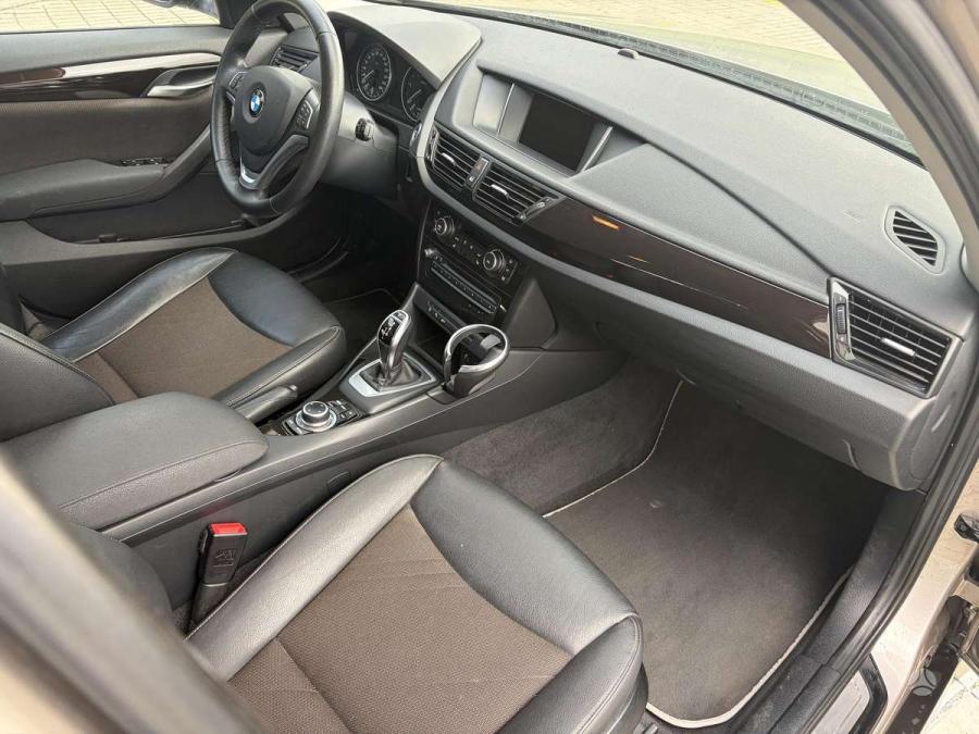 Brūns BMW X1 2013 Marijampole, ar dzinēja tilpumu 2.00 L un nobraukumu 189 tūkst. km par 8500 €, foto 29 vietnē AUTOMOTO.COM.LV