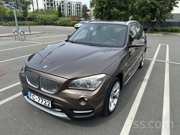 Brūns BMW X1 2013 Rīga, ar dzinēja tilpumu 2.00 L un nobraukumu 153 tūkst. km par 9300 €, foto 1 vietnē AUTOMOTO.COM.LV