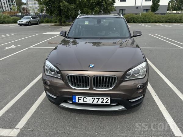 Brūns BMW X1 2013 Rīga, ar dzinēja tilpumu 2.00 L un nobraukumu 153 tūkst. km par 9300 €, foto 2 vietnē AUTOMOTO.COM.LV