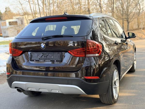 Brūns BMW X1 2014 Utena, ar dzinēja tilpumu 2.00 L un nobraukumu 261 tūkst. km par 7450 €, foto 10 vietnē AUTOMOTO.COM.LV
