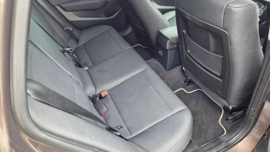 Brūns BMW X1 2014 Kauņa, ar dzinēja tilpumu 2.00 L un nobraukumu 289 tūkst. km par 7650 €, foto 12 vietnē AUTOMOTO.COM.LV