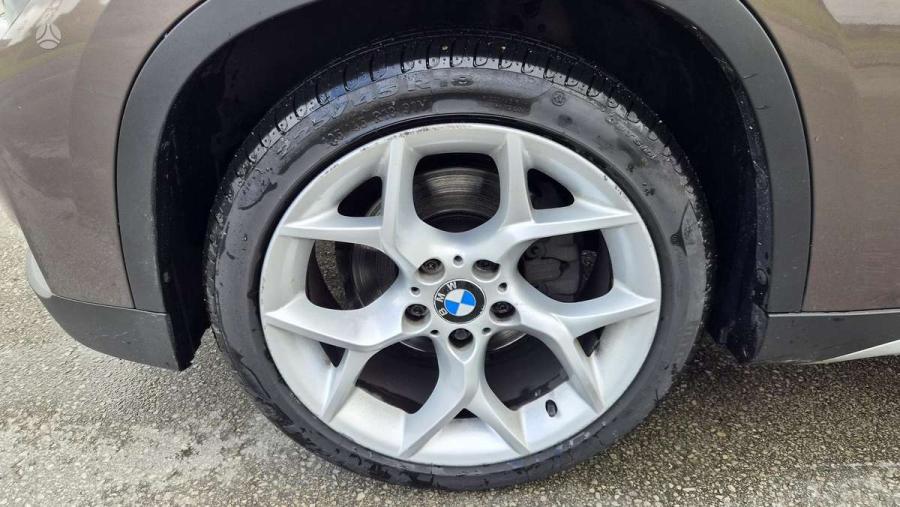 Brūns BMW X1 2014 Kauņa, ar dzinēja tilpumu 2.00 L un nobraukumu 289 tūkst. km par 7650 €, foto 14 vietnē AUTOMOTO.COM.LV