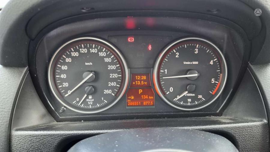 Brūns BMW X1 2014 Kauņa, ar dzinēja tilpumu 2.00 L un nobraukumu 289 tūkst. km par 7650 €, foto 16 vietnē AUTOMOTO.COM.LV