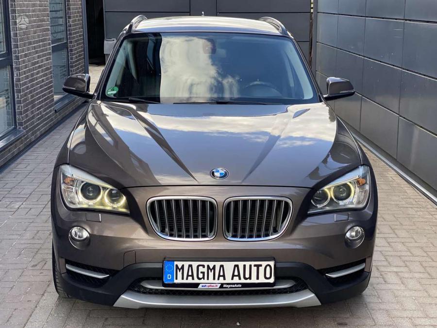 Brown BMW X1 2014 in Marijampole, with an engine capacity of 2.00 L and mileage of 242 thousand km for 8450 €, photo 4 on AUTOMOTO.COM.LV