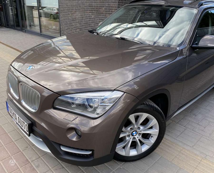 Brown BMW X1 2014 in Marijampole, with an engine capacity of 2.00 L and mileage of 242 thousand km for 8450 €, photo 9 on AUTOMOTO.COM.LV