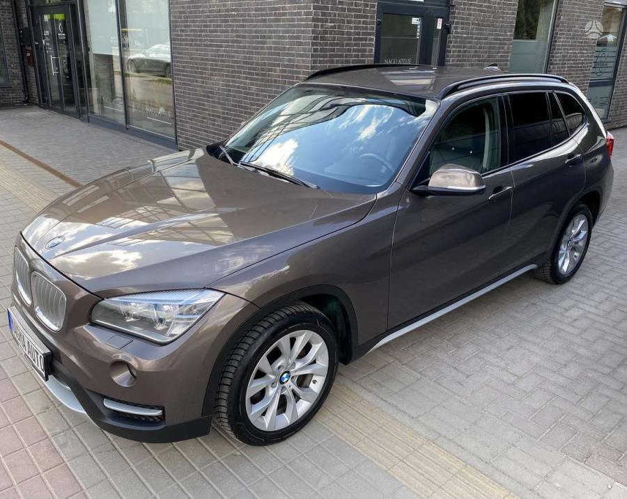 Brown BMW X1 2014 in Marijampole, with an engine capacity of 2.00 L and mileage of 242 thousand km for 8450 €, photo 10 on AUTOMOTO.COM.LV