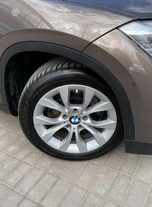 Brown BMW X1 2014 in Marijampole, with an engine capacity of 2.00 L and mileage of 242 thousand km for 8450 €, photo 12 on AUTOMOTO.COM.LV