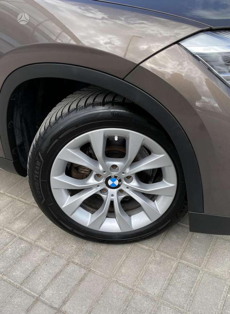 Brown BMW X1 2014 in Marijampole, with an engine capacity of 2.00 L and mileage of 242 thousand km for 8450 €, photo 12 on AUTOMOTO.COM.LV