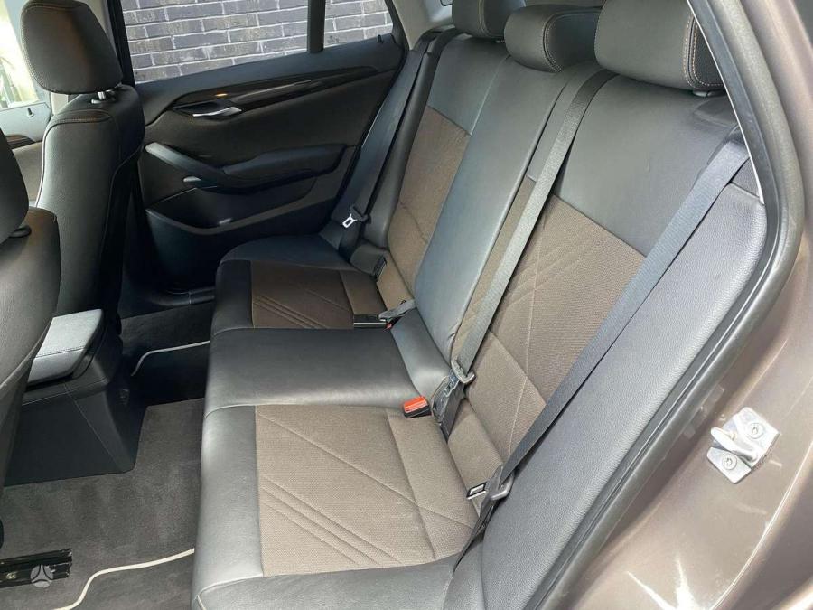 Brown BMW X1 2014 in Marijampole, with an engine capacity of 2.00 L and mileage of 242 thousand km for 8450 €, photo 35 on AUTOMOTO.COM.LV