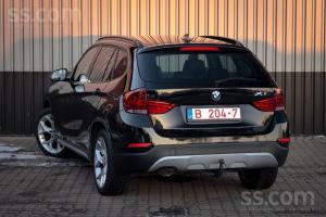 Brown BMW X1 2014 in Tukums, with an engine capacity of 2.00 L and mileage of 225 thousand km for 10590 €, photo 5 on AUTOMOTO.COM.LV