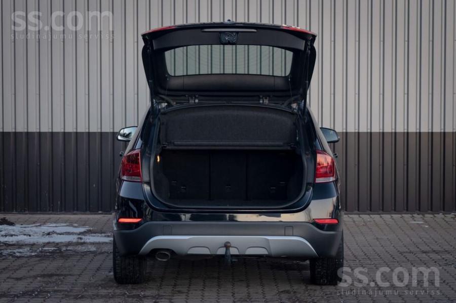 Brown BMW X1 2014 in Tukums, with an engine capacity of 2.00 L and mileage of 225 thousand km for 10590 €, photo 7 on AUTOMOTO.COM.LV