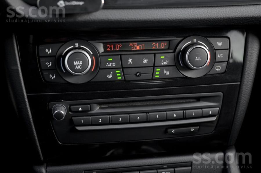 Brown BMW X1 2014 in Tukums, with an engine capacity of 2.00 L and mileage of 225 thousand km for 10590 €, photo 25 on AUTOMOTO.COM.LV
