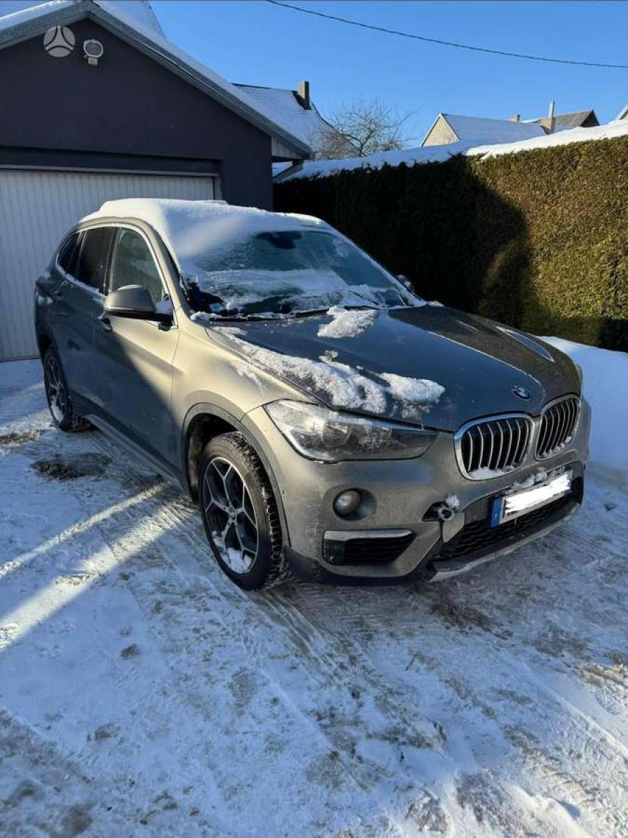 Brown BMW X1 2015 in Taurage, with an engine capacity of 2.00 L and mileage of 235 thousand km for 8500 €, photo 1 on AUTOMOTO.COM.LV