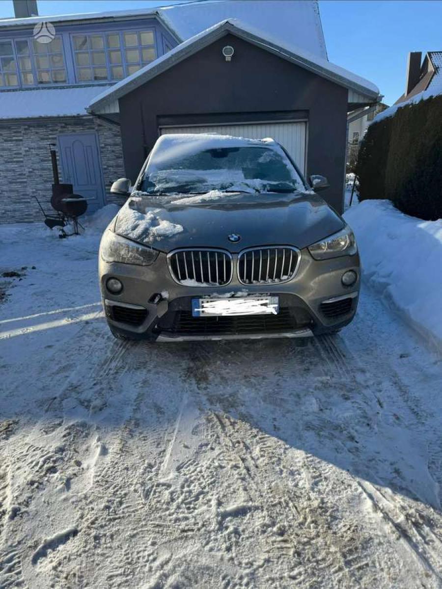Brown BMW X1 2015 in Taurage, with an engine capacity of 2.00 L and mileage of 235 thousand km for 8500 €, photo 2 on AUTOMOTO.COM.LV
