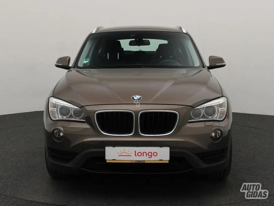 Brown BMW X1 2015 in Vilnius, with an engine capacity of 2.00 L and mileage of 251 thousand km for 10699 €, photo 4 on AUTOMOTO.COM.LV