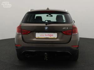 Brown BMW X1 2015 in Vilnius, with an engine capacity of 2.00 L and mileage of 251 thousand km for 10699 €, photo 6 on AUTOMOTO.COM.LV