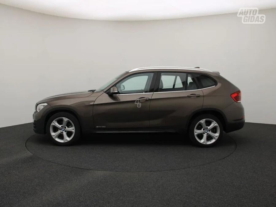 Brown BMW X1 2015 in Vilnius, with an engine capacity of 2.00 L and mileage of 251 thousand km for 10699 €, photo 7 on AUTOMOTO.COM.LV