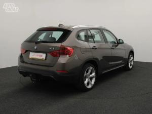 Brown BMW X1 2015 in Vilnius, with an engine capacity of 2.00 L and mileage of 251 thousand km for 10699 €, photo 9 on AUTOMOTO.COM.LV