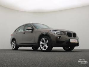 Brown BMW X1 2015 in Vilnius, with an engine capacity of 2.00 L and mileage of 251 thousand km for 10699 €, photo 12 on AUTOMOTO.COM.LV