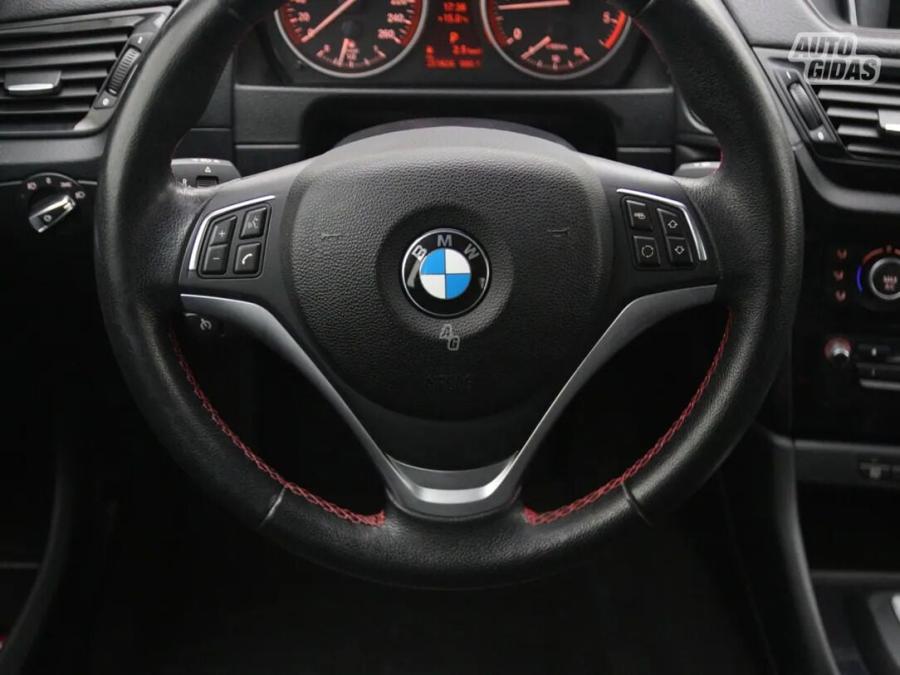 Brown BMW X1 2015 in Vilnius, with an engine capacity of 2.00 L and mileage of 251 thousand km for 10699 €, photo 19 on AUTOMOTO.COM.LV