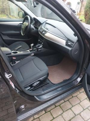 Brown BMW X1 2015 in Riga, with an engine capacity of 2.00 L and mileage of 306 thousand km for 6350 €, photo 13 on AUTOMOTO.COM.LV