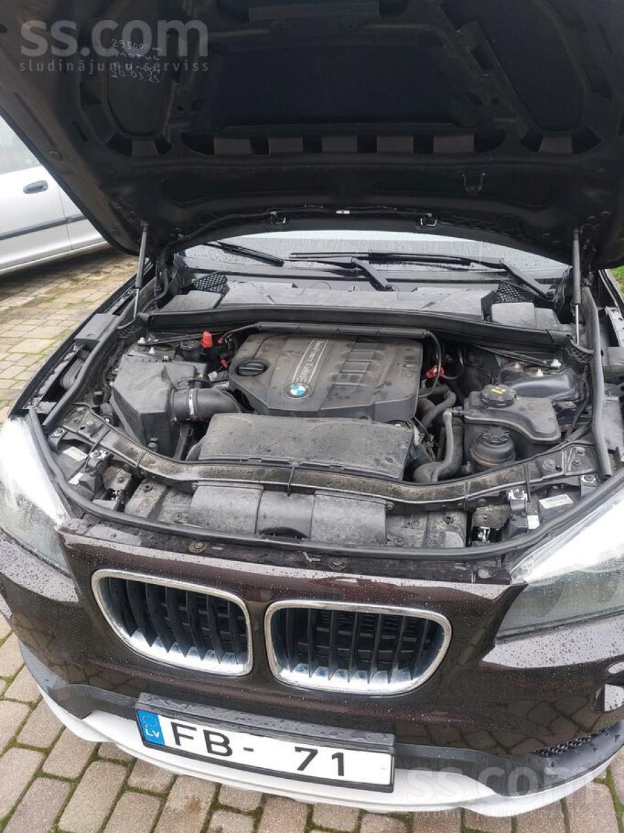 Brown BMW X1 2015 in Riga, with an engine capacity of 2.00 L and mileage of 306 thousand km for 6350 €, photo 15 on AUTOMOTO.COM.LV
