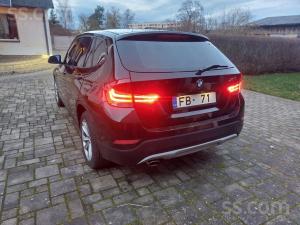 Brown BMW X1 2015 in Riga, with an engine capacity of 2.00 L and mileage of 306 thousand km for 6350 €, photo 18 on AUTOMOTO.COM.LV