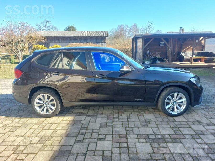 Brūns BMW X1 2015 Rīga, ar dzinēja tilpumu 2.00 L un nobraukumu 310 tūkst. km par 6350 €, foto 1 vietnē AUTOMOTO.COM.LV