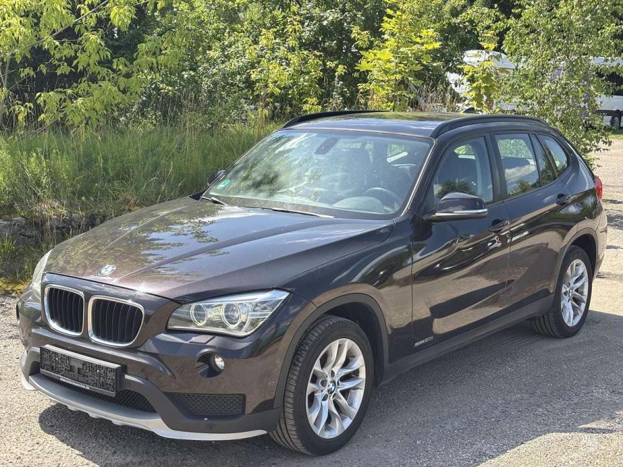 Brūns BMW X1 2015 Utena, ar dzinēja tilpumu 2.00 L un nobraukumu 153 tūkst. km par 4300 €, foto 1 vietnē AUTOMOTO.COM.LV
