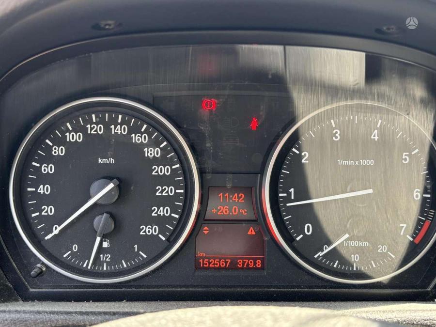 Brūns BMW X1 2015 Utena, ar dzinēja tilpumu 2.00 L un nobraukumu 153 tūkst. km par 4300 €, foto 7 vietnē AUTOMOTO.COM.LV