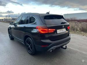 Brown BMW X1 2016 in Kaunas, with an engine capacity of 2.00 L and mileage of 237 thousand km for 11350 €, photo 18 on AUTOMOTO.COM.LV