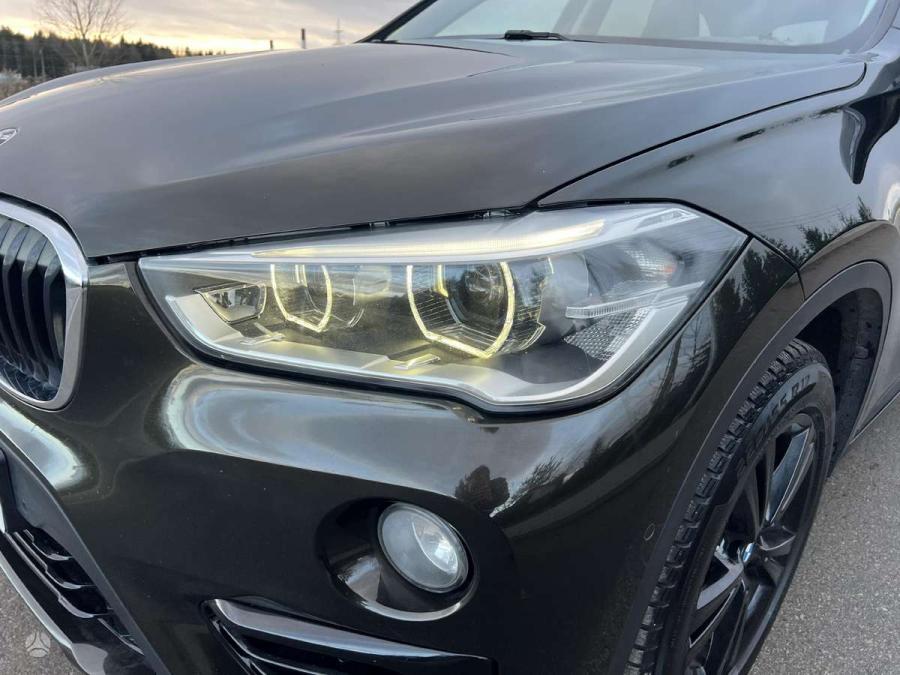 Brown BMW X1 2016 in Kaunas, with an engine capacity of 2.00 L and mileage of 237 thousand km for 11350 €, photo 36 on AUTOMOTO.COM.LV