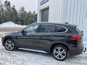 Brown BMW X1 2016 in Prienai, with an engine capacity of 1.50 L and mileage of 215 thousand km for 11950 €, photo 7 on AUTOMOTO.COM.LV