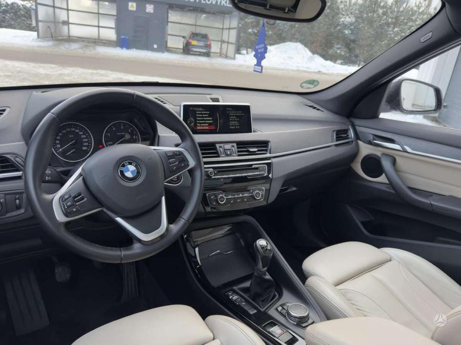 Brown BMW X1 2016 in Prienai, with an engine capacity of 1.50 L and mileage of 215 thousand km for 11950 €, photo 11 on AUTOMOTO.COM.LV