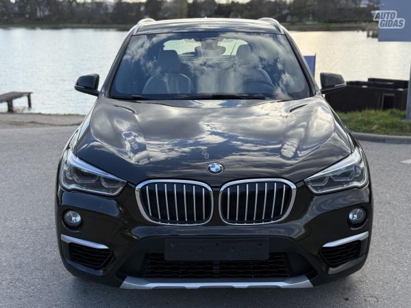 Brown BMW X1 2016 in Utena, with an engine capacity of 2.00 L and mileage of 267 thousand km for 13500 €, photo 4 on AUTOMOTO.COM.LV