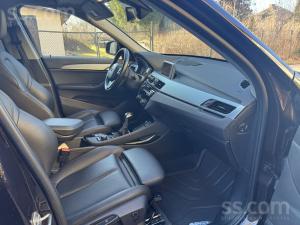 Brown BMW X1 2016 in Riga, with an engine capacity of 2.00 L and mileage of 179 thousand km for 13600 €, photo 10 on AUTOMOTO.COM.LV