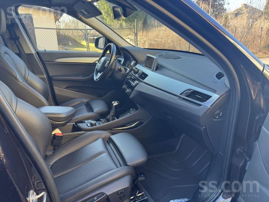 Brown BMW X1 2016 in Riga, with an engine capacity of 2.00 L and mileage of 179 thousand km for 13600 €, photo 10 on AUTOMOTO.COM.LV
