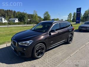 Brown BMW X1 2016 in Riga, with an engine capacity of 2.00 L and mileage of 179 thousand km for 13600 €, photo 12 on AUTOMOTO.COM.LV