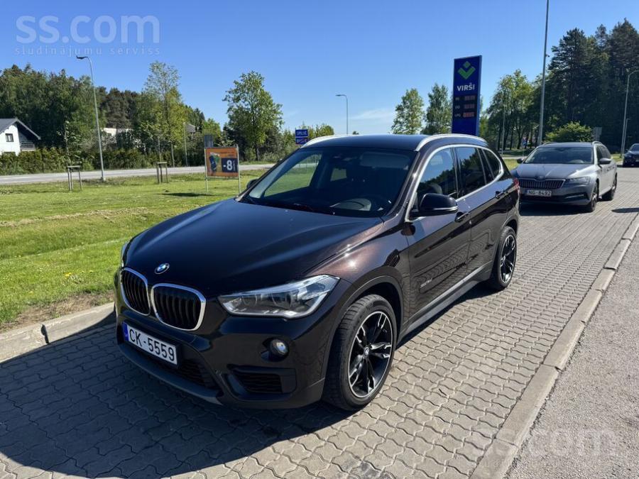 Brown BMW X1 2016 in Riga, with an engine capacity of 2.00 L and mileage of 179 thousand km for 13600 €, photo 13 on AUTOMOTO.COM.LV