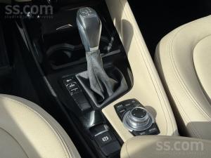 Brown BMW X1 2016 in Riga, with an engine capacity of 1.90 L and mileage of 110 thousand km for 14990 €, photo 8 on AUTOMOTO.COM.LV
