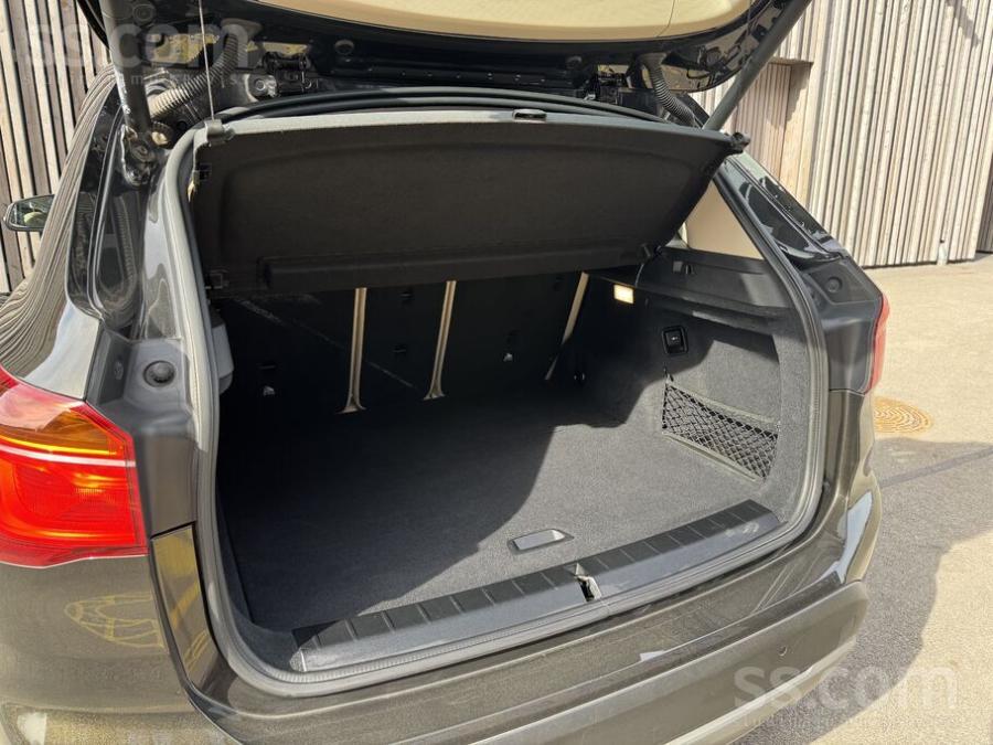 Brown BMW X1 2016 in Riga, with an engine capacity of 1.90 L and mileage of 110 thousand km for 14990 €, photo 15 on AUTOMOTO.COM.LV