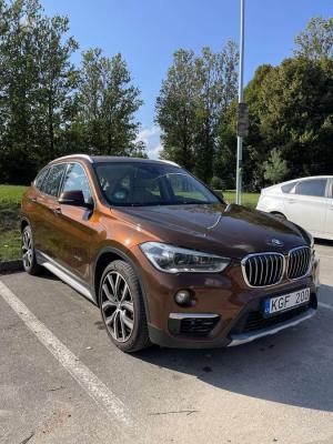 Brown BMW X1 2016 in Vilnius, with an engine capacity of 2.00 L and mileage of 141 thousand km for 13800 €, photo  on AUTOMOTO.COM.LV