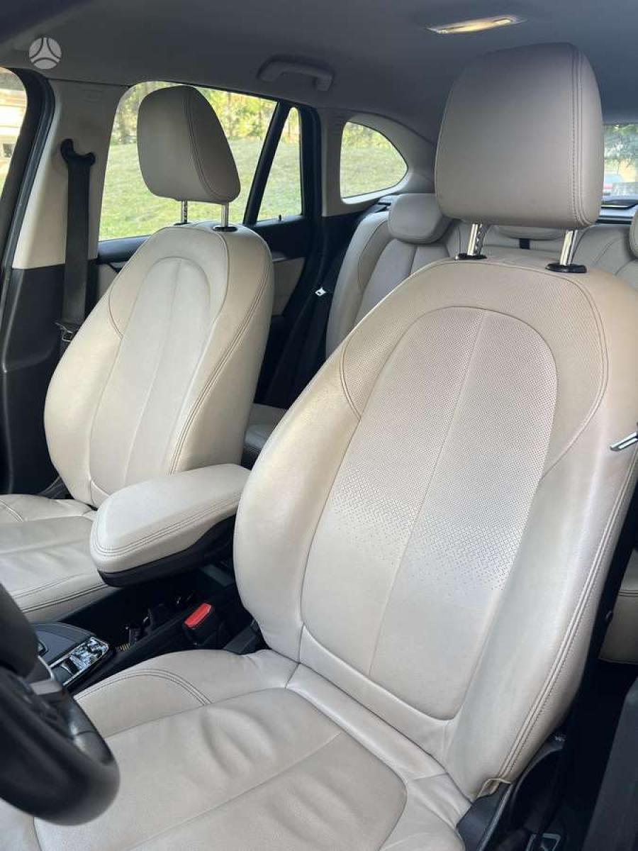 Brown BMW X1 2016 in Vilnius, with an engine capacity of 2.00 L and mileage of 141 thousand km for 13800 €, photo 10 on AUTOMOTO.COM.LV