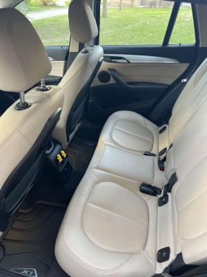 Brown BMW X1 2016 in Vilnius, with an engine capacity of 2.00 L and mileage of 141 thousand km for 13800 €, photo 11 on AUTOMOTO.COM.LV